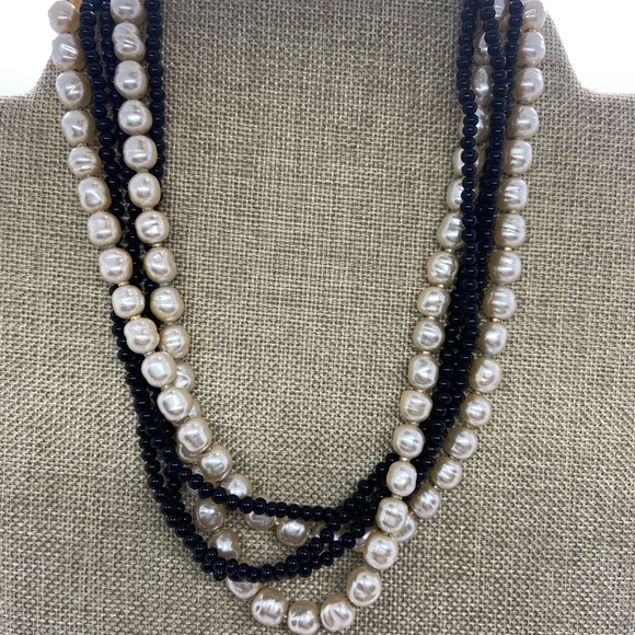 Nina Ricci | Jewelry | Copy Vintage Nina Ricci Pearl Black Bead ...